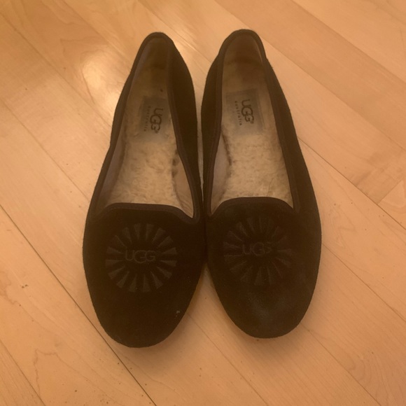 UGG | Shoes | Ugg Black Suede Flats Cute And Cozy | Poshmark